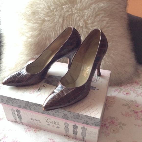 L MILLER | Shoes | Vintage 5s L Miller Pumps Brown Leather 7 | Poshmark